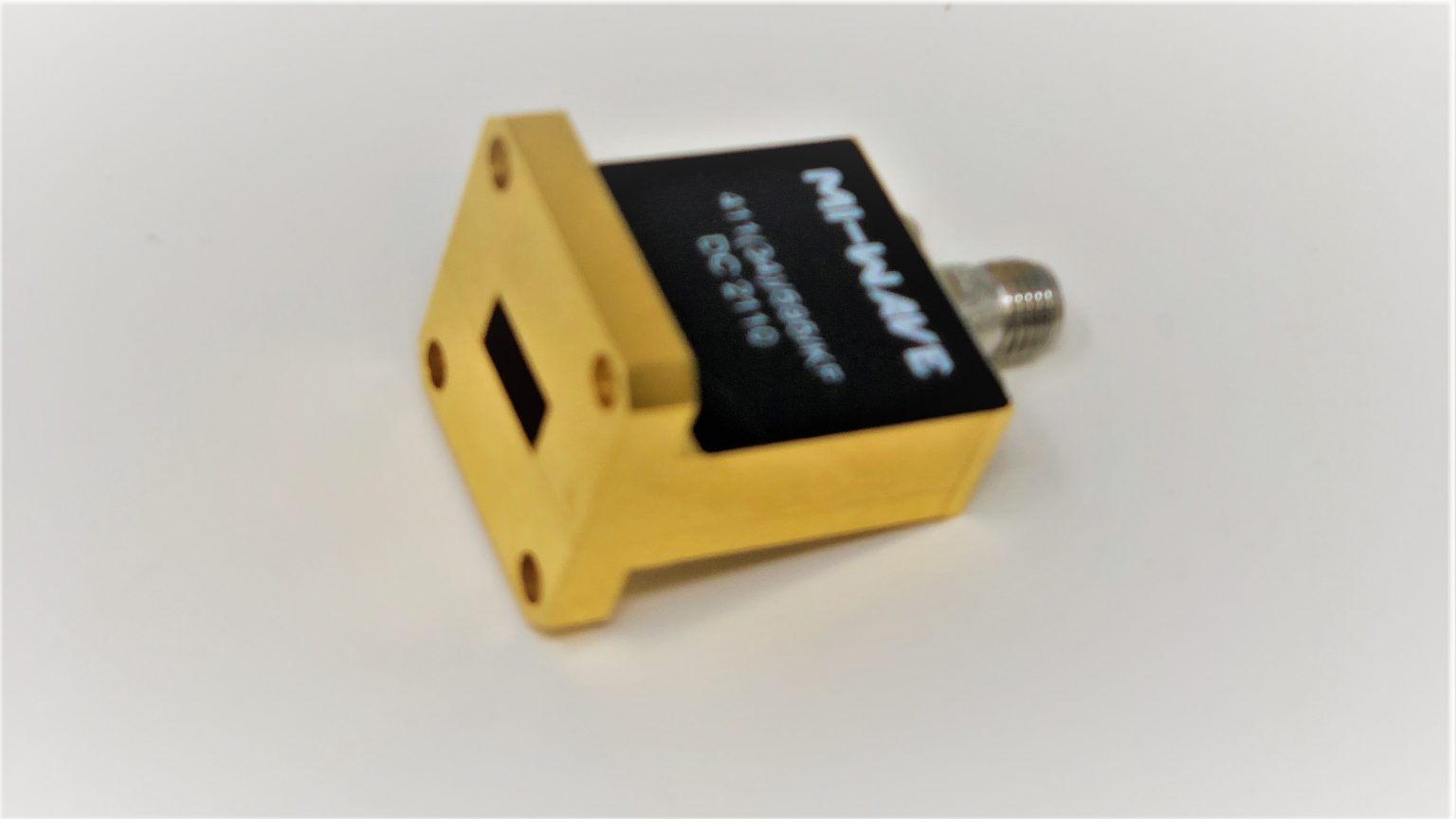 Waveguide to Coax Inline Adapters 12.4GHz to 110 GHz