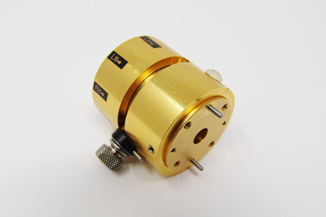 RF Polarizers for 8GHz to 320GHz Applications